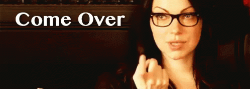 Come Over GIF - ComeOver ComeHere OITNB - Discover & Share GIFs