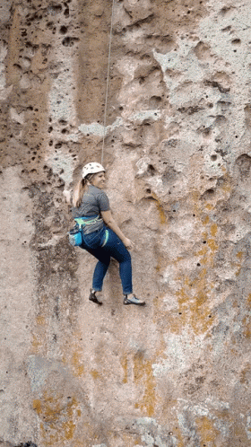 Climbing Highfive GIF - Climbing Highfive - Discover & Share GIFs