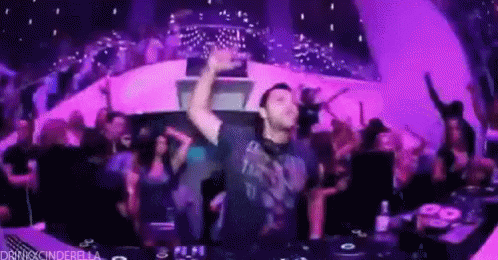 Clubbing GIF - Clubbing - Discover & Share GIFs