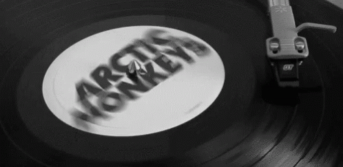 The Popular Grunge GIFs Everyone's Sharing