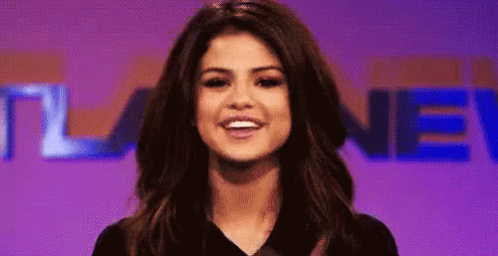 Hair Flip GIF - Hairflip Selenagomez GIFs | Say more with Tenor